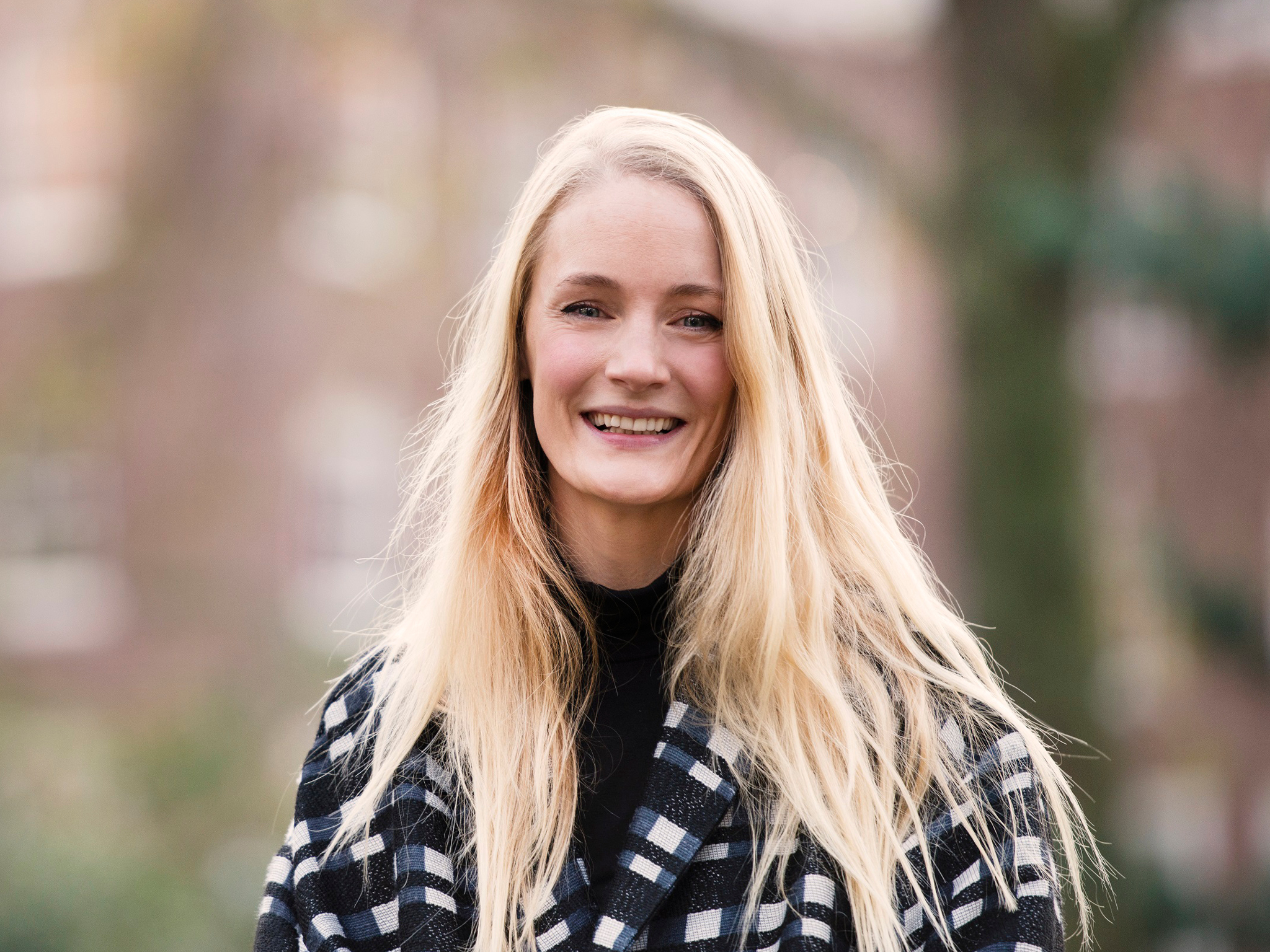 The Paris Apartment: Lucy Foley in Conversation - Cúirt International ...